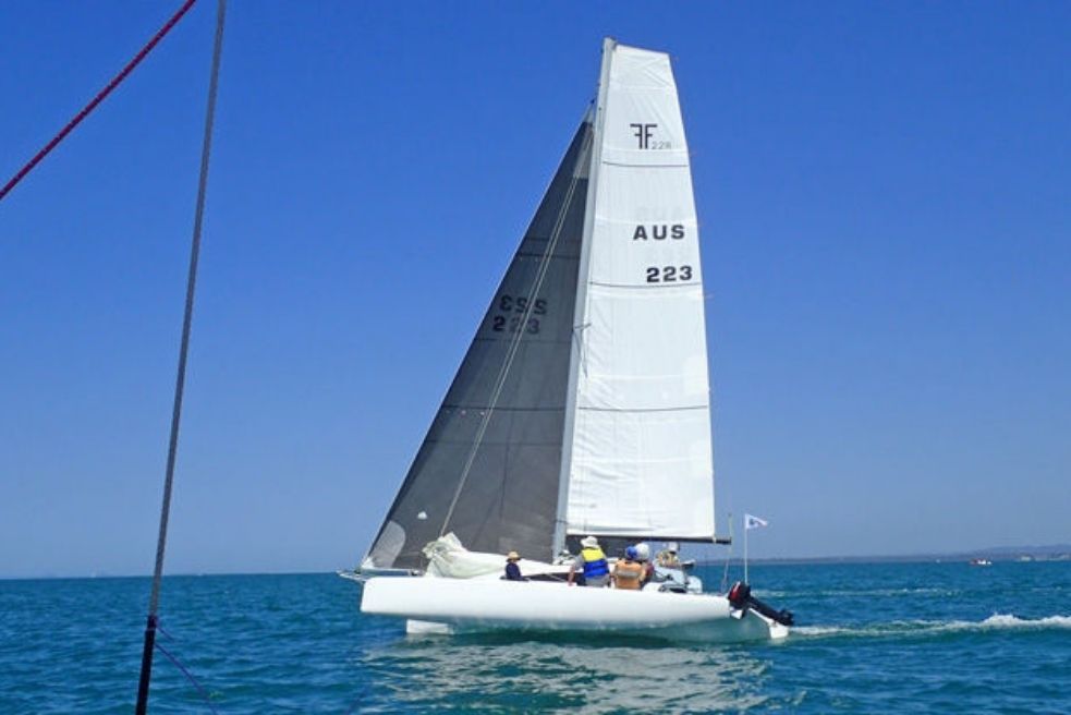 Best small cruising trimaran revealed – TheBoatDB